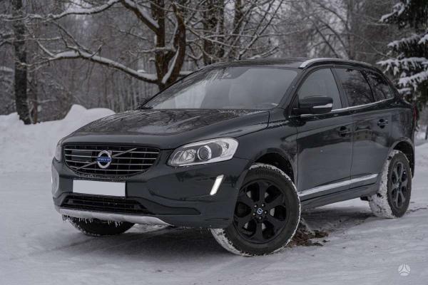 Grey Volvo XC60 2014 in Vilnius, with an engine capacity of 2.40 L and mileage of 271 thousand km for 13500 €, photo 1 on AUTOMOTO.COM.LV