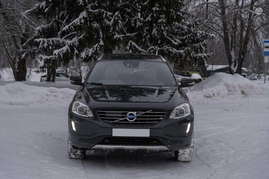 Pelēks Volvo XC60 2014 Viļņa, ar dzinēja tilpumu 2.40 L un nobraukumu 271 tūkst. km par 13500 €, foto 8 vietnē AUTOMOTO.COM.LV