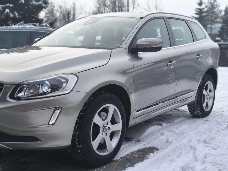 Pelēks Volvo XC60 2014 Vilkaviškis, ar dzinēja tilpumu 2.40 L un nobraukumu 288 tūkst. km par 12600 €, foto 3 vietnē AUTOMOTO.COM.LV