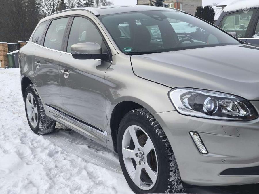 Pelēks Volvo XC60 2014 Vilkaviškis, ar dzinēja tilpumu 2.40 L un nobraukumu 288 tūkst. km par 12600 €, foto 4 vietnē AUTOMOTO.COM.LV