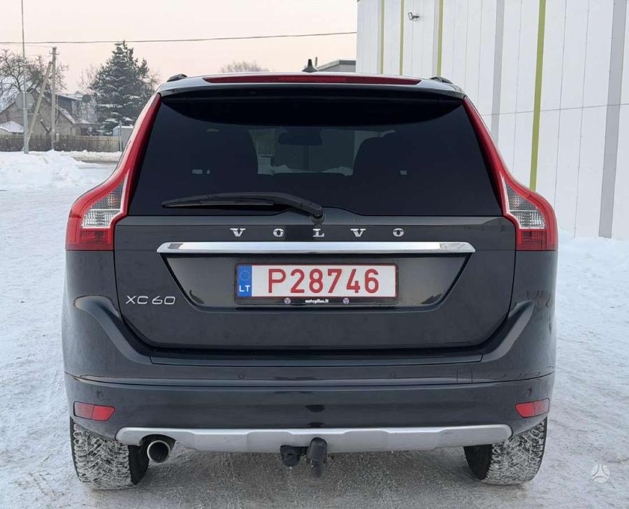 Pelēks Volvo XC60 2014 Raseiniai, ar dzinēja tilpumu 1.98 L un nobraukumu 248 tūkst. km par 9999 €, foto 5 vietnē AUTOMOTO.COM.LV