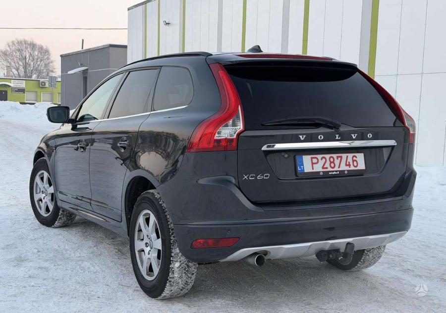 Pelēks Volvo XC60 2014 Raseiniai, ar dzinēja tilpumu 1.98 L un nobraukumu 248 tūkst. km par 9999 €, foto 8 vietnē AUTOMOTO.COM.LV