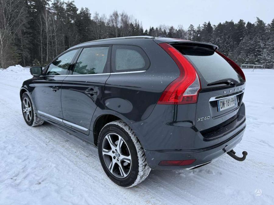 Pelēks Volvo XC60 2014 Tauragė, ar dzinēja tilpumu 1.97 L un nobraukumu 245 tūkst. km par 11900 €, foto 5 vietnē AUTOMOTO.COM.LV