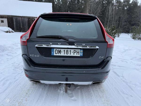 Grey Volvo XC60 2014 in Taurage, with an engine capacity of 1.97 L and mileage of 245 thousand km for 11900 €, photo 6 on AUTOMOTO.COM.LV