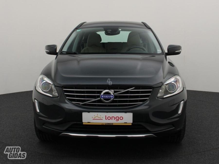 Grey Volvo XC60 2014 in Vilnius, with an engine capacity of 2.00 L and mileage of 220 thousand km for 13499 €, photo 3 on AUTOMOTO.COM.LV
