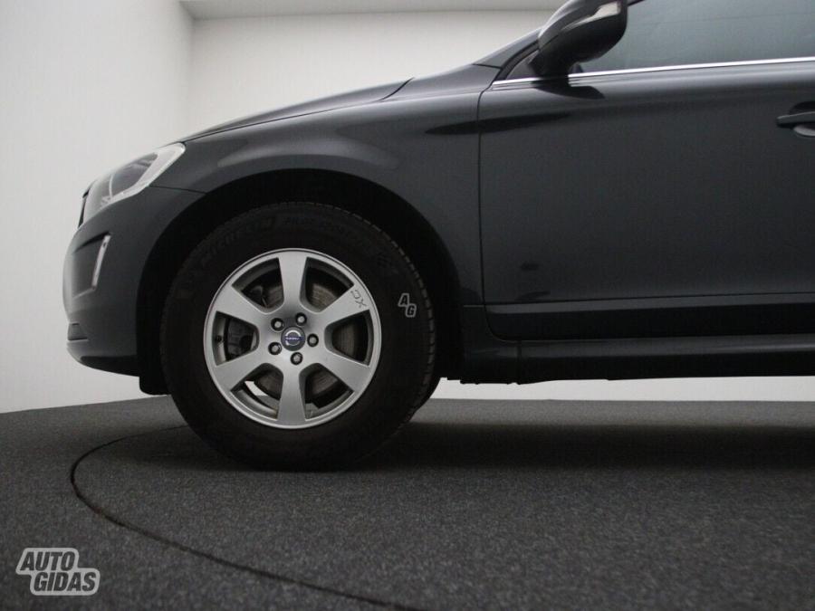 Grey Volvo XC60 2014 in Vilnius, with an engine capacity of 2.00 L and mileage of 220 thousand km for 13499 €, photo 27 on AUTOMOTO.COM.LV