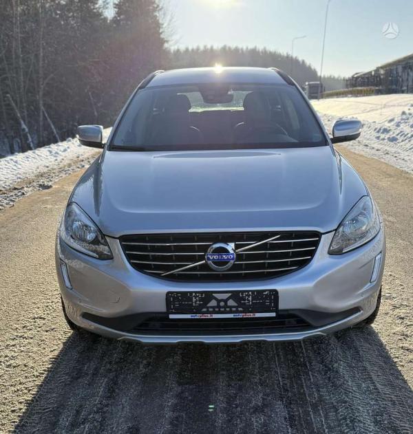 Pelēks Volvo XC60 2014 Viļņa, ar dzinēja tilpumu 2.40 L un nobraukumu 302 tūkst. km par 11500 €, foto 3 vietnē AUTOMOTO.COM.LV