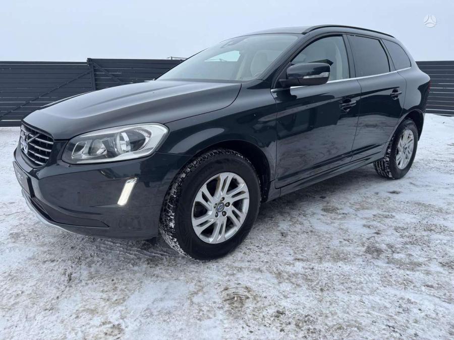 Grey Volvo XC60 2014 in Alytus, with an engine capacity of 1.98 L and mileage of 226 thousand km for 9800 €, photo 1 on AUTOMOTO.COM.LV