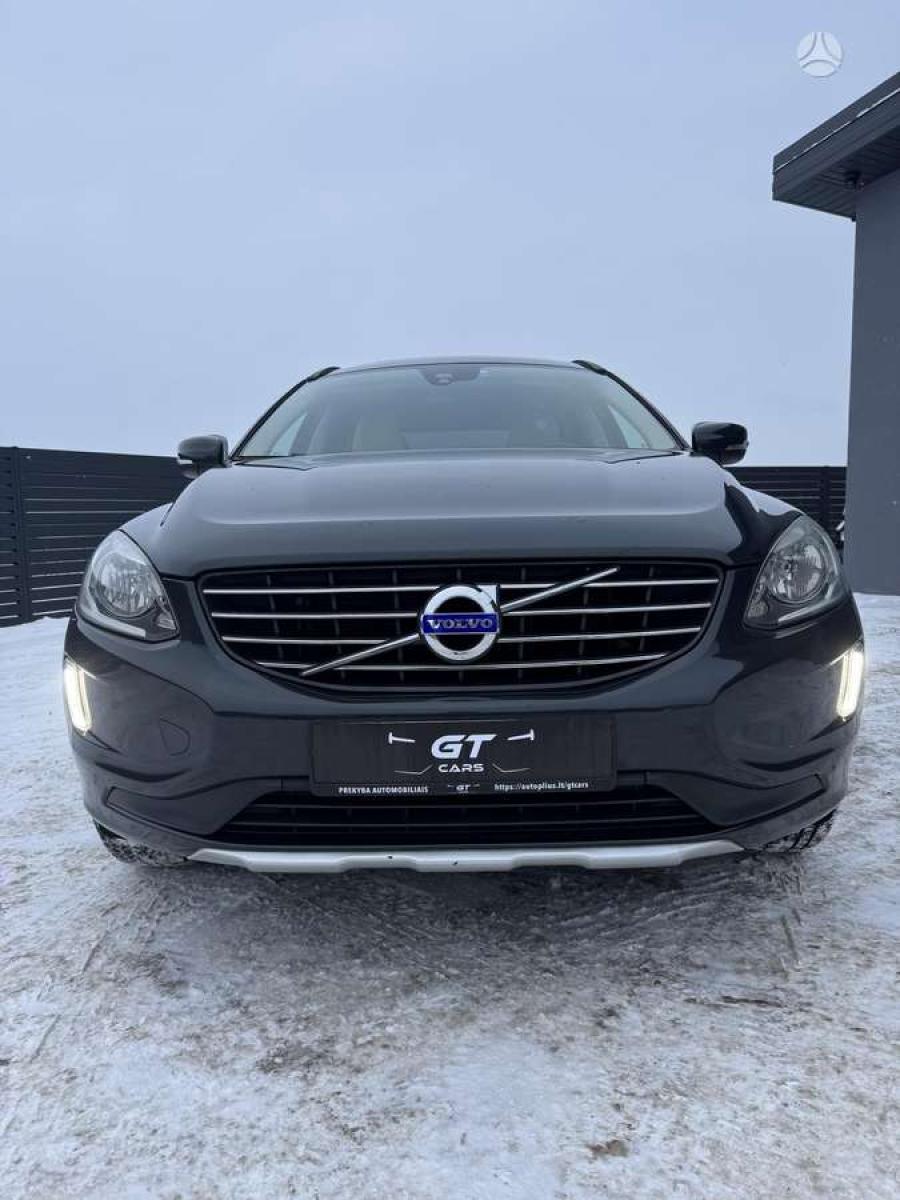 Grey Volvo XC60 2014 in Alytus, with an engine capacity of 1.98 L and mileage of 226 thousand km for 9800 €, photo 2 on AUTOMOTO.COM.LV