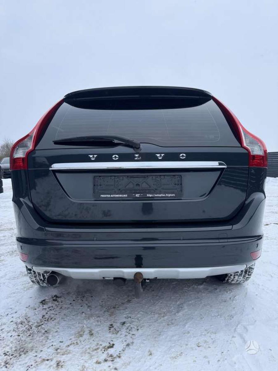 Grey Volvo XC60 2014 in Alytus, with an engine capacity of 1.98 L and mileage of 226 thousand km for 9800 €, photo 7 on AUTOMOTO.COM.LV