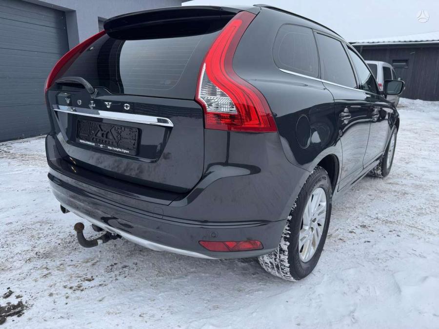 Grey Volvo XC60 2014 in Alytus, with an engine capacity of 1.98 L and mileage of 226 thousand km for 9800 €, photo 8 on AUTOMOTO.COM.LV
