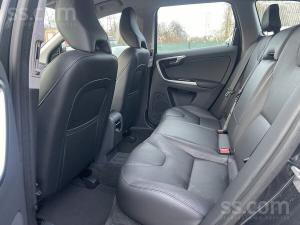Pelēks Volvo XC60 2014 Rīga, ar dzinēja tilpumu 2.00 L un nobraukumu 252 tūkst. km par 9950 €, foto 12 vietnē AUTOMOTO.COM.LV