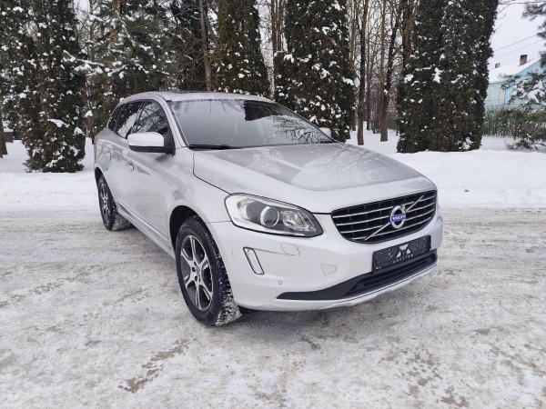 Grey Volvo XC60 2014 in Pasvalys, with an engine capacity of 1.97 L and mileage of 269 thousand km for 10399 €, photo 4 on AUTOMOTO.COM.LV