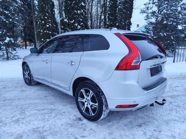 Grey Volvo XC60 2014 in Pasvalys, with an engine capacity of 1.97 L and mileage of 269 thousand km for 10399 €, photo 7 on AUTOMOTO.COM.LV