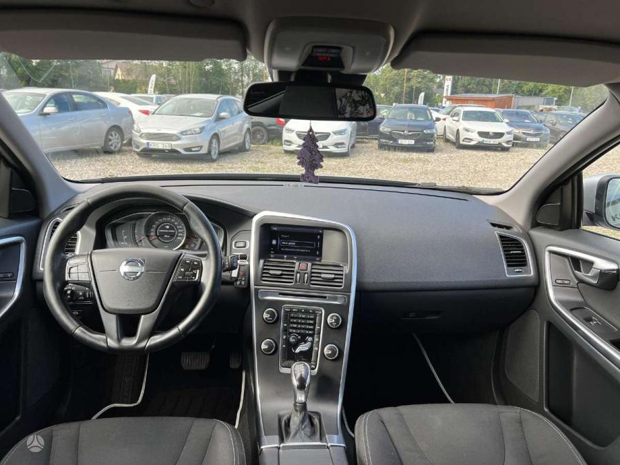 Pelēks Volvo XC60 2014 Kauņa, ar dzinēja tilpumu 2.00 L un nobraukumu 365 tūkst. km par 9999 €, foto 11 vietnē AUTOMOTO.COM.LV