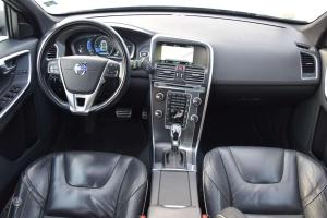 Pelēks Volvo XC60 2014 Viļņa, ar dzinēja tilpumu 1.97 L un nobraukumu 250 tūkst. km par 11900 €, foto 17 vietnē AUTOMOTO.COM.LV