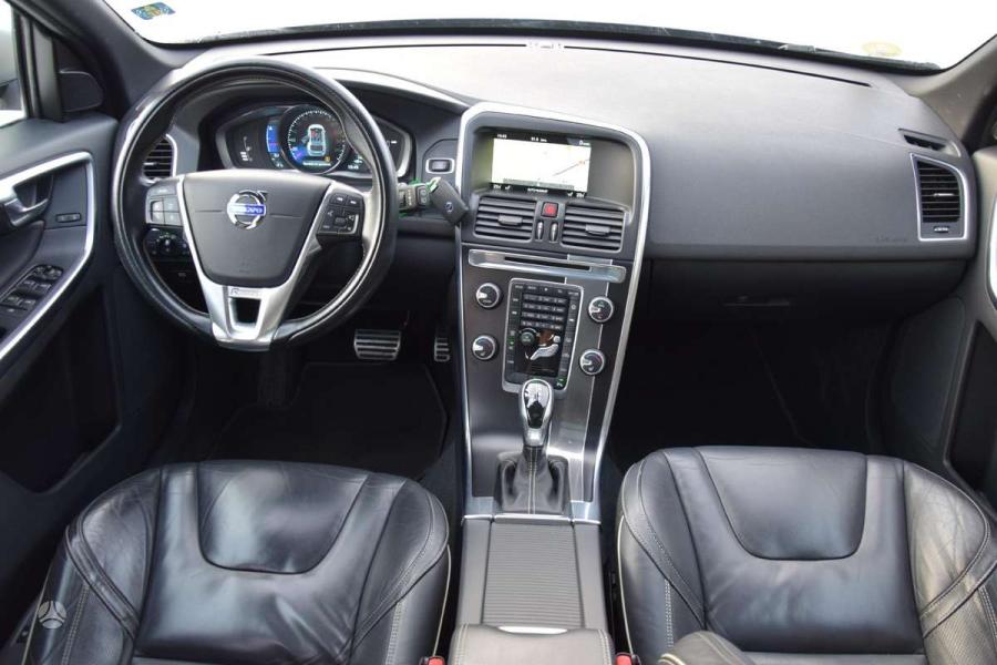 Pelēks Volvo XC60 2014 Viļņa, ar dzinēja tilpumu 1.97 L un nobraukumu 250 tūkst. km par 11900 €, foto 17 vietnē AUTOMOTO.COM.LV