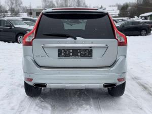 Grey Volvo XC60 2014 in Utena, with an engine capacity of 2.40 L and mileage of 236 thousand km for 13950 €, photo 8 on AUTOMOTO.COM.LV