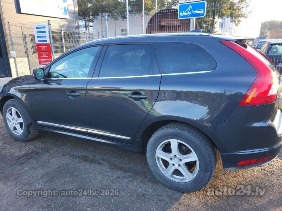 Pelēks Volvo XC60 2014 Tallina, ar dzinēja tilpumu 2.40 L un nobraukumu 215 tūkst. km par 13500 €, foto 8 vietnē AUTOMOTO.COM.LV