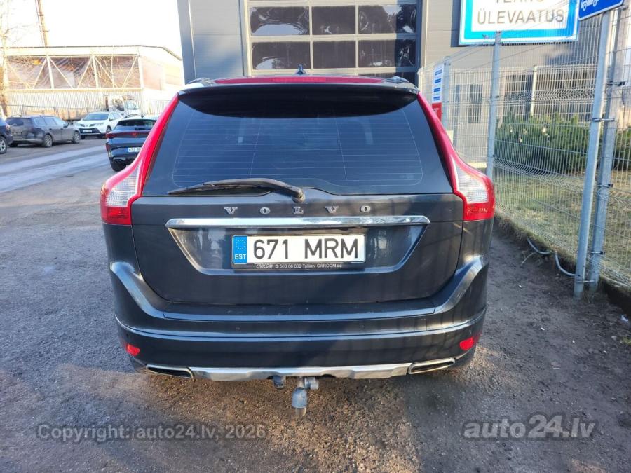 Pelēks Volvo XC60 2014 Tallina, ar dzinēja tilpumu 2.40 L un nobraukumu 215 tūkst. km par 13500 €, foto 9 vietnē AUTOMOTO.COM.LV