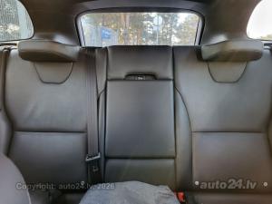 Pelēks Volvo XC60 2014 Tallina, ar dzinēja tilpumu 2.40 L un nobraukumu 215 tūkst. km par 13500 €, foto 17 vietnē AUTOMOTO.COM.LV