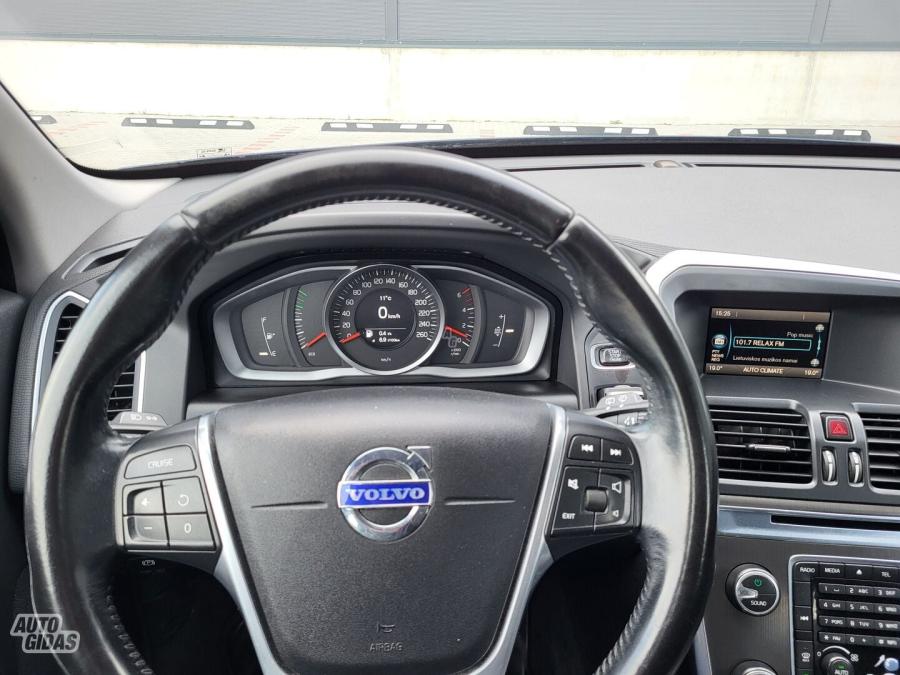 Pelēks Volvo XC60 2014 Šauļi, ar dzinēja tilpumu 2.00 L un nobraukumu 340 tūkst. km par 7550 €, foto 11 vietnē AUTOMOTO.COM.LV