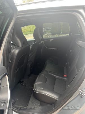 Pelēks Volvo XC60 2014 Tallina, ar dzinēja tilpumu 3.00 L un nobraukumu 96 tūkst. km par 17000 €, foto 9 vietnē AUTOMOTO.COM.LV