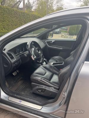 Pelēks Volvo XC60 2014 Tallina, ar dzinēja tilpumu 3.00 L un nobraukumu 96 tūkst. km par 17000 €, foto 12 vietnē AUTOMOTO.COM.LV