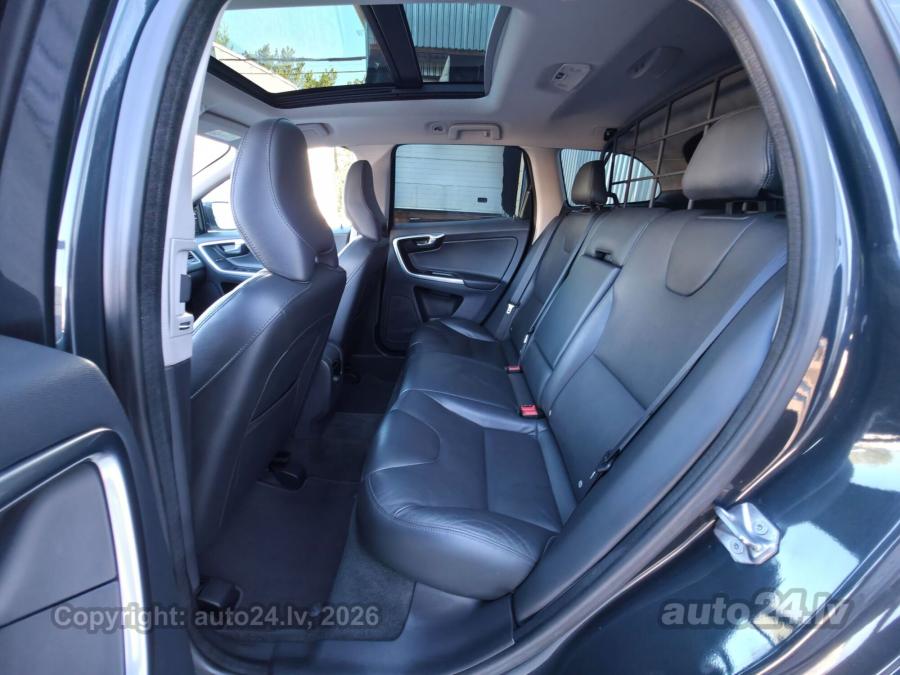 Grey Volvo XC60 2014 in Tallinn, with an engine capacity of 2.00 L and mileage of 187 thousand km for 11990 €, photo 13 on AUTOMOTO.COM.LV