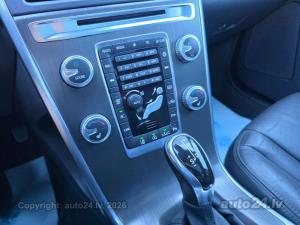Grey Volvo XC60 2014 in Tallinn, with an engine capacity of 2.00 L and mileage of 187 thousand km for 11990 €, photo 15 on AUTOMOTO.COM.LV