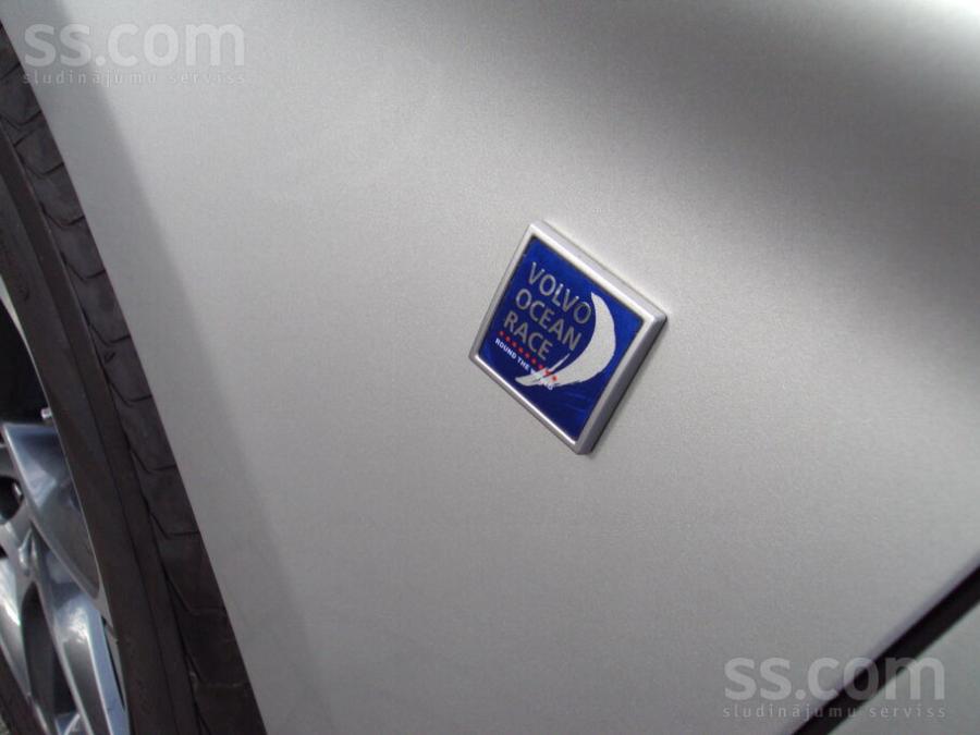 Pelēks Volvo XC60 2014 Rīga, ar dzinēja tilpumu 2.40 L un nobraukumu 184 tūkst. km par 14800 €, foto 17 vietnē AUTOMOTO.COM.LV