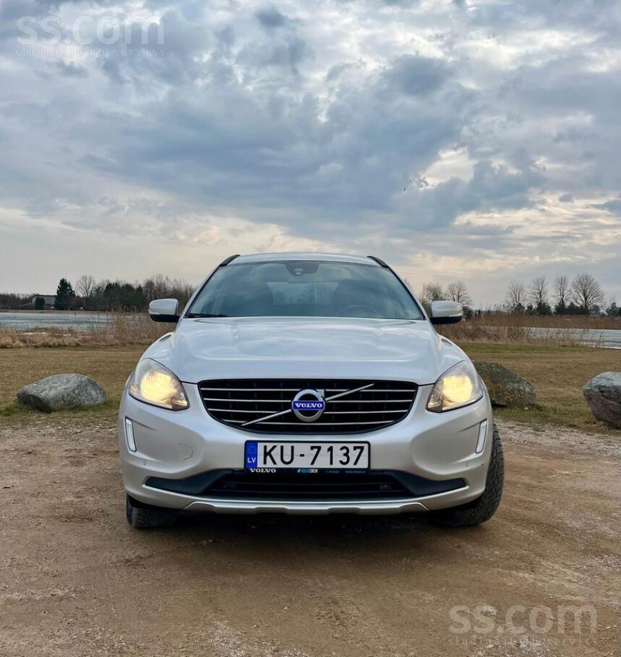 Grey Volvo XC60 2014 in Tukums, with an engine capacity of 2.00 L and mileage of 318 thousand km for 7400 €, photo 3 on AUTOMOTO.COM.LV