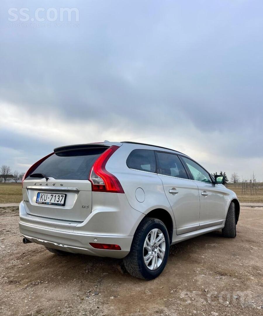 Grey Volvo XC60 2014 in Tukums, with an engine capacity of 2.00 L and mileage of 318 thousand km for 7400 €, photo 5 on AUTOMOTO.COM.LV