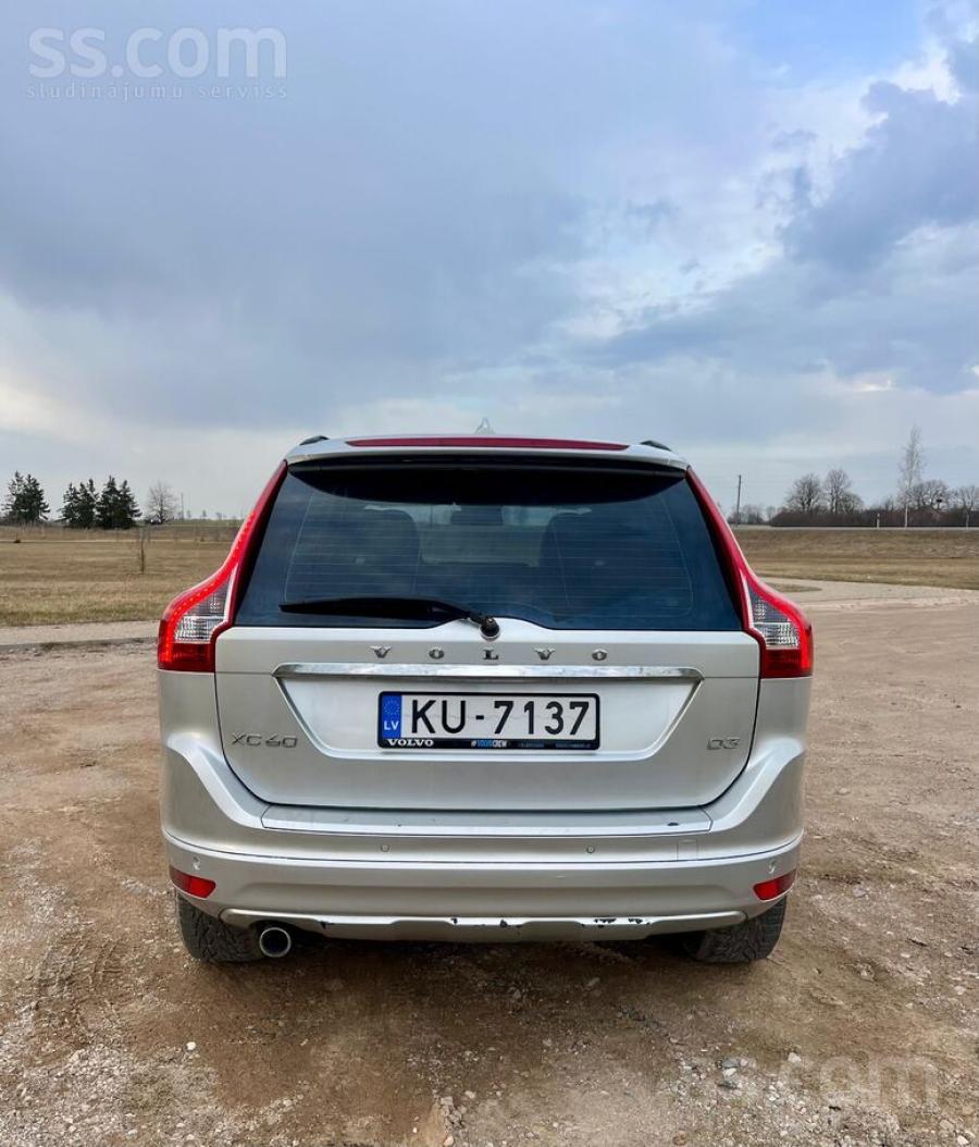 Grey Volvo XC60 2014 in Tukums, with an engine capacity of 2.00 L and mileage of 318 thousand km for 7400 €, photo 6 on AUTOMOTO.COM.LV