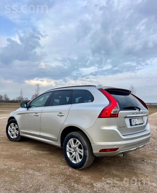 Pelēks Volvo XC60 2014 Tukums, ar dzinēja tilpumu 2.00 L un nobraukumu 318 tūkst. km par 7400 €, foto 6 vietnē AUTOMOTO.COM.LV