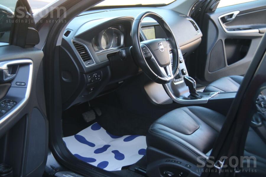 Pelēks Volvo XC60 2014 Rīga, ar dzinēja tilpumu 2.00 L un nobraukumu 0 tūkst. km par 11390 €, foto 8 vietnē AUTOMOTO.COM.LV