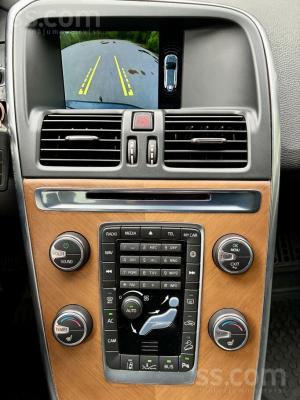 Pelēks Volvo XC60 2014 Rīga, ar dzinēja tilpumu 2.40 L un nobraukumu 373 tūkst. km par 10490 €, foto 8 vietnē AUTOMOTO.COM.LV