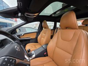 Pelēks Volvo XC60 2014 Rīga, ar dzinēja tilpumu 2.40 L un nobraukumu 263 tūkst. km par 12000 €, foto 17 vietnē AUTOMOTO.COM.LV