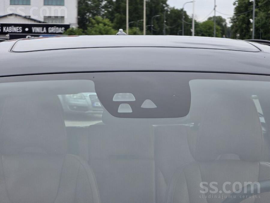 Pelēks Volvo XC60 2014 Rīga, ar dzinēja tilpumu 2.40 L un nobraukumu 263 tūkst. km par 12000 €, foto 29 vietnē AUTOMOTO.COM.LV