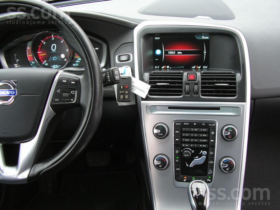 Grey Volvo XC60 2014 in Riga, with an engine capacity of 2.40 L and mileage of 0 thousand km for 14990 €, photo 16 on AUTOMOTO.COM.LV