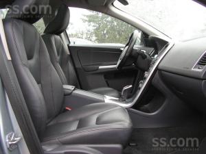 Grey Volvo XC60 2014 in Riga, with an engine capacity of 2.40 L and mileage of 0 thousand km for 14990 €, photo 29 on AUTOMOTO.COM.LV