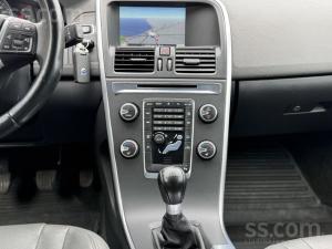Pelēks Volvo XC60 2014 Rīga, ar dzinēja tilpumu 2.00 L un nobraukumu 268 tūkst. km par 12350 €, foto 8 vietnē AUTOMOTO.COM.LV