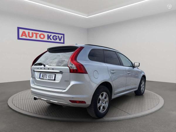 Grey Volvo XC60 2014 in Kaunas, with an engine capacity of 2.00 L and mileage of 365 thousand km for 8499 €, photo 5 on AUTOMOTO.COM.LV
