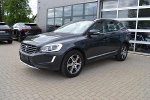 Grey Volvo XC60 2014 in Vilnius, with an engine capacity of 2.40 L and mileage of 144 thousand km for 13000 €, photo 3 on AUTOMOTO.COM.LV