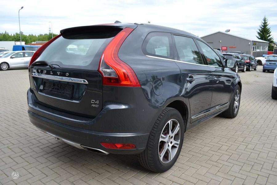 Grey Volvo XC60 2014 in Vilnius, with an engine capacity of 2.40 L and mileage of 144 thousand km for 13000 €, photo 11 on AUTOMOTO.COM.LV