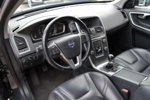 Grey Volvo XC60 2014 in Vilnius, with an engine capacity of 2.40 L and mileage of 144 thousand km for 13000 €, photo 17 on AUTOMOTO.COM.LV