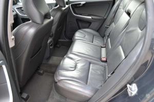 Grey Volvo XC60 2014 in Vilnius, with an engine capacity of 2.40 L and mileage of 144 thousand km for 13000 €, photo 23 on AUTOMOTO.COM.LV