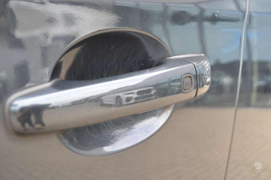 Grey Volvo XC60 2014 in Vilnius, with an engine capacity of 2.40 L and mileage of 144 thousand km for 13000 €, photo 28 on AUTOMOTO.COM.LV