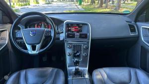 Grey Volvo XC60 2014 in Vilnius, with an engine capacity of 1.98 L and mileage of 247 thousand km for 12500 €, photo 17 on AUTOMOTO.COM.LV
