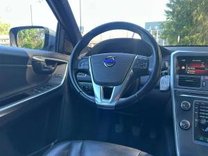 Grey Volvo XC60 2014 in Vilnius, with an engine capacity of 1.98 L and mileage of 247 thousand km for 12500 €, photo 18 on AUTOMOTO.COM.LV